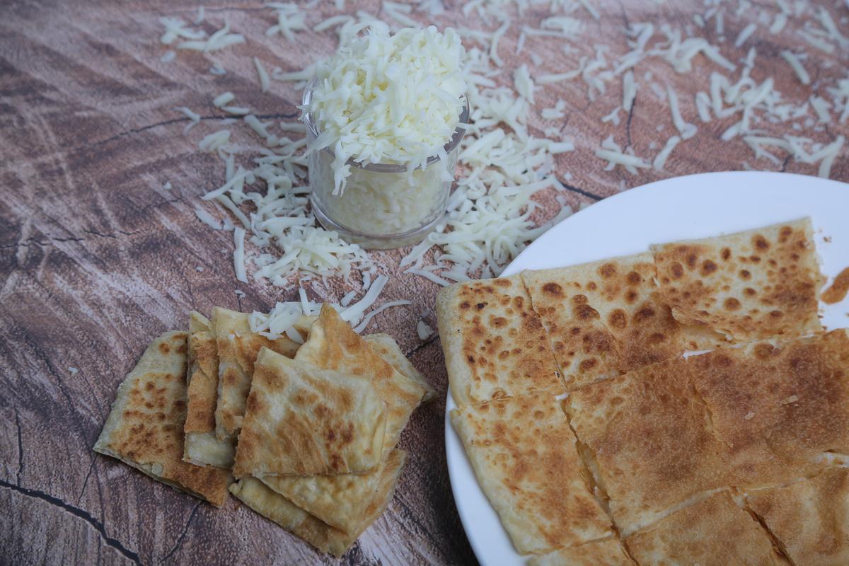 Order online from motabaq wa masoob nakhat hijaziyah restaurants ...